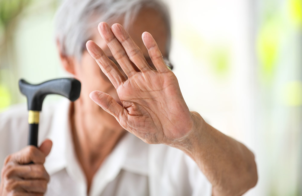 【令和6年度義務化】高齢者虐待防止において訪問看護に求められる役割とは│いろいろナース｜看護師の独立と訪問看護を応援するwebメディア